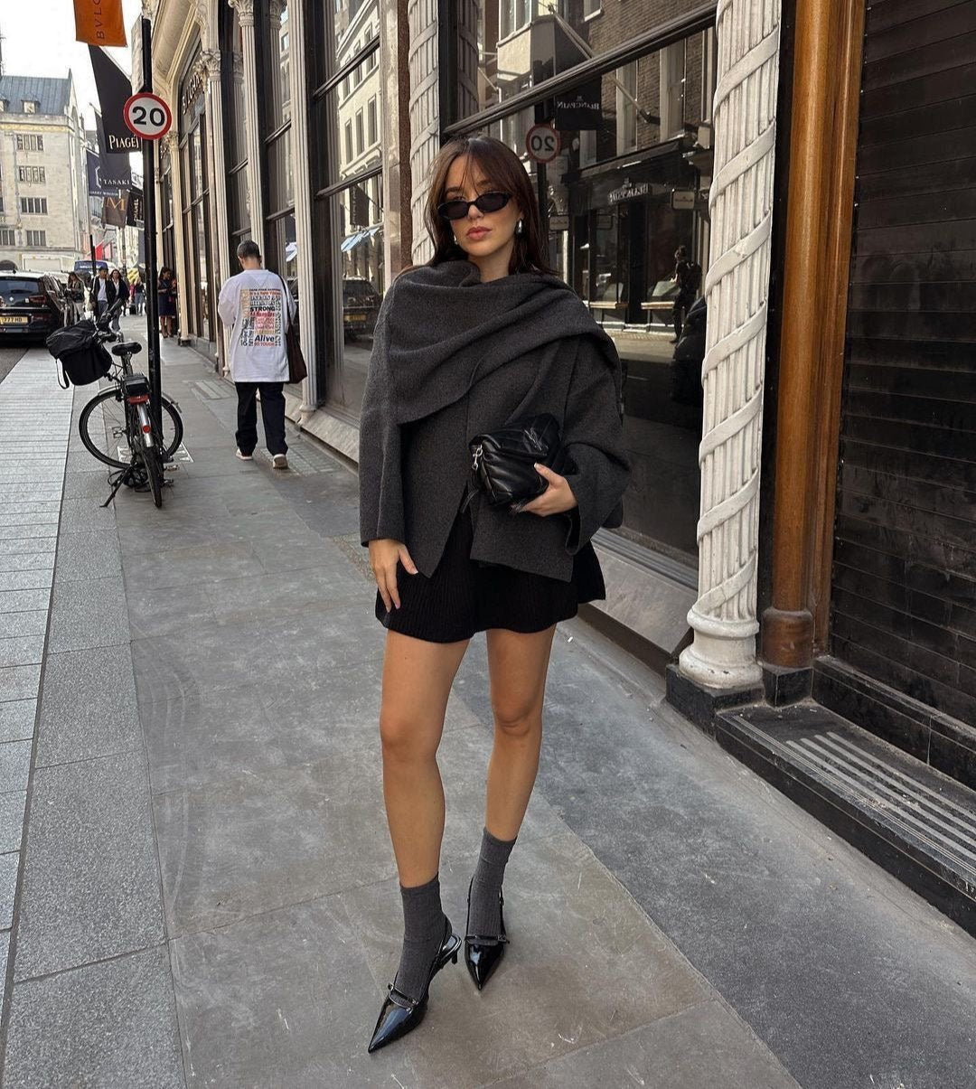 Jane: Elegant Scarf and Coat Combination – krohn-e